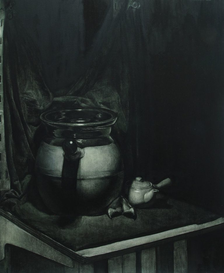 Still Life with Traditional Chinese Herbal Medicine Clay Pot and Tea ...